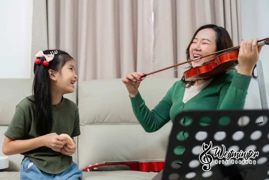 Group Violin Lessons vs. Private Violin Lessons for Beginners