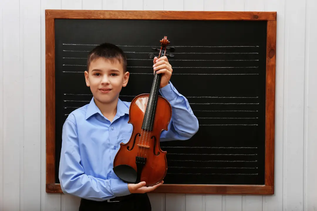 Group Violin Lessons vs. Private Violin Lessons for Beginners